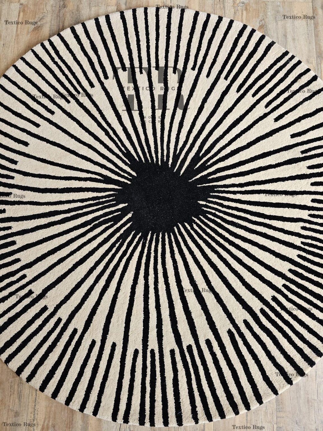 Hand-tufted Round Rug – Bold Black & White Radiating Design by Textico ...