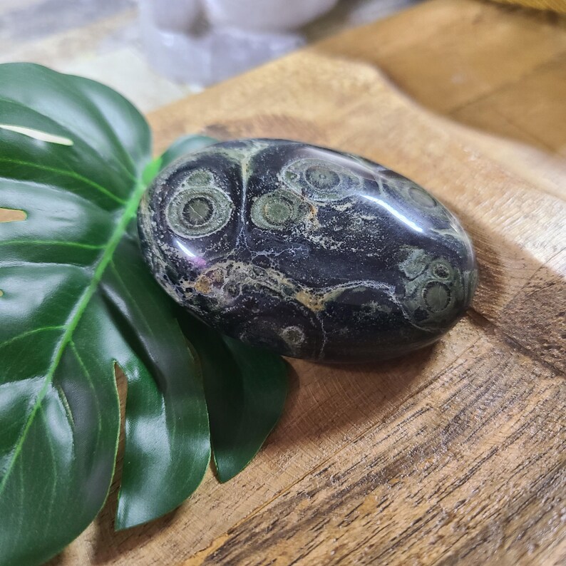 Kam Baba Jasper Palm Stone, Natural Smooth Polished, Natural Stone ...