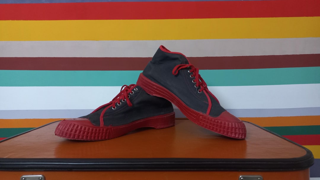 1991 Vintage Soviet Sneakers Retro Sport Shoes Size 9.5 UK/ 44 EUR New ...