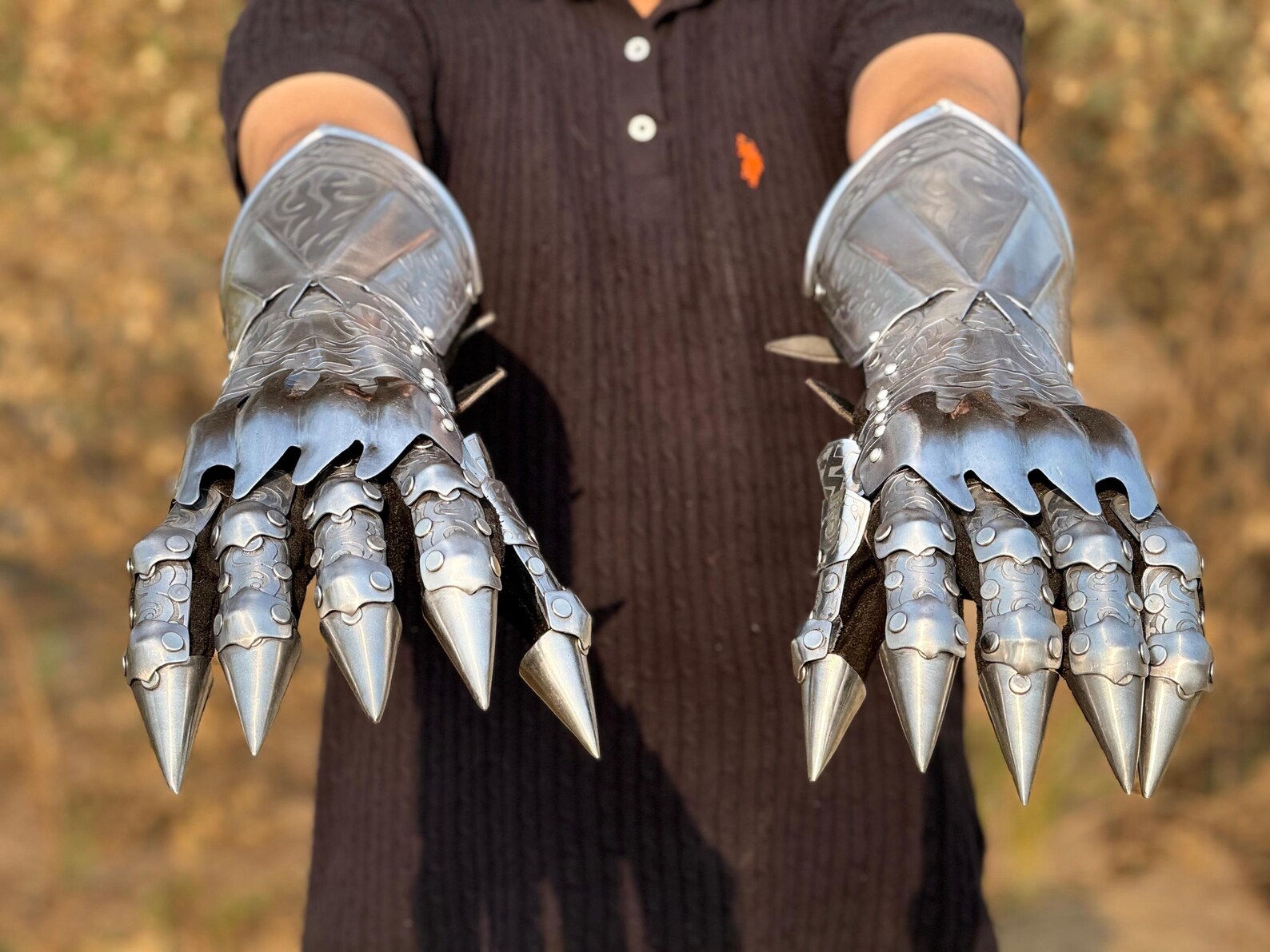 Medieval Nazgul Gloves ~ Etching Gloves Set ~ Medieval Knight Gothic ...