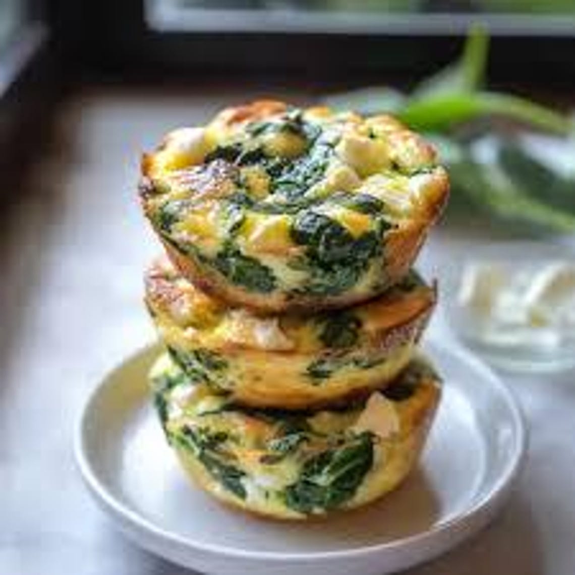 Spinach Feta Egg Muffins Recipe | Healthy Vegetarian Breakfast | Low ...