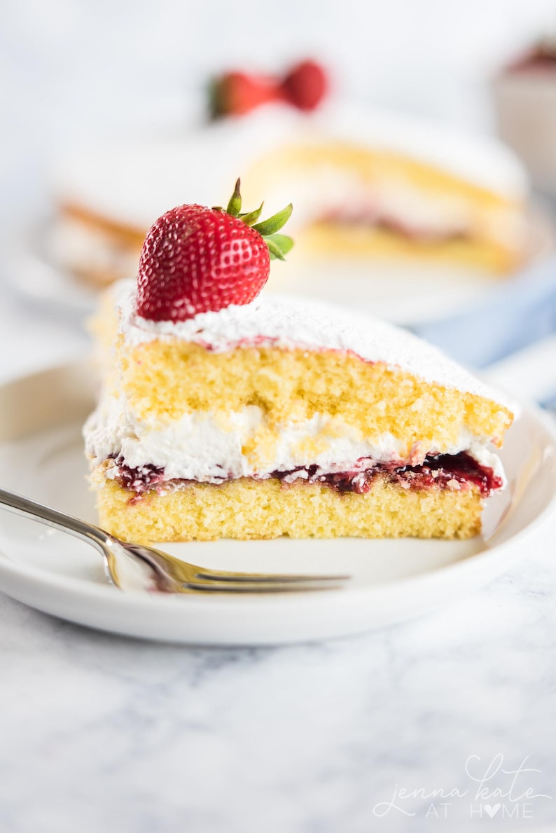 Victoria Sponge Cake Recipe: Classic British Baking (digital Download ...