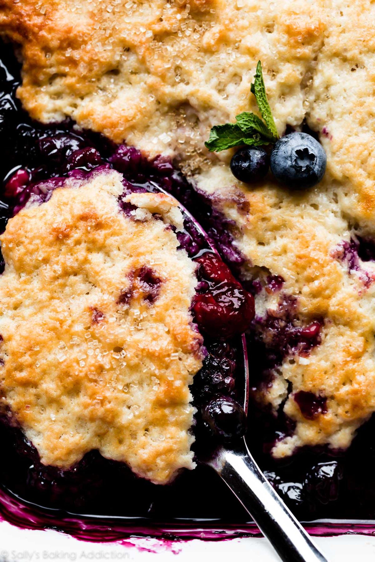 Berry Cobbler Recipe | Easy Mixed Berry Dessert With Buttery Crumble ...