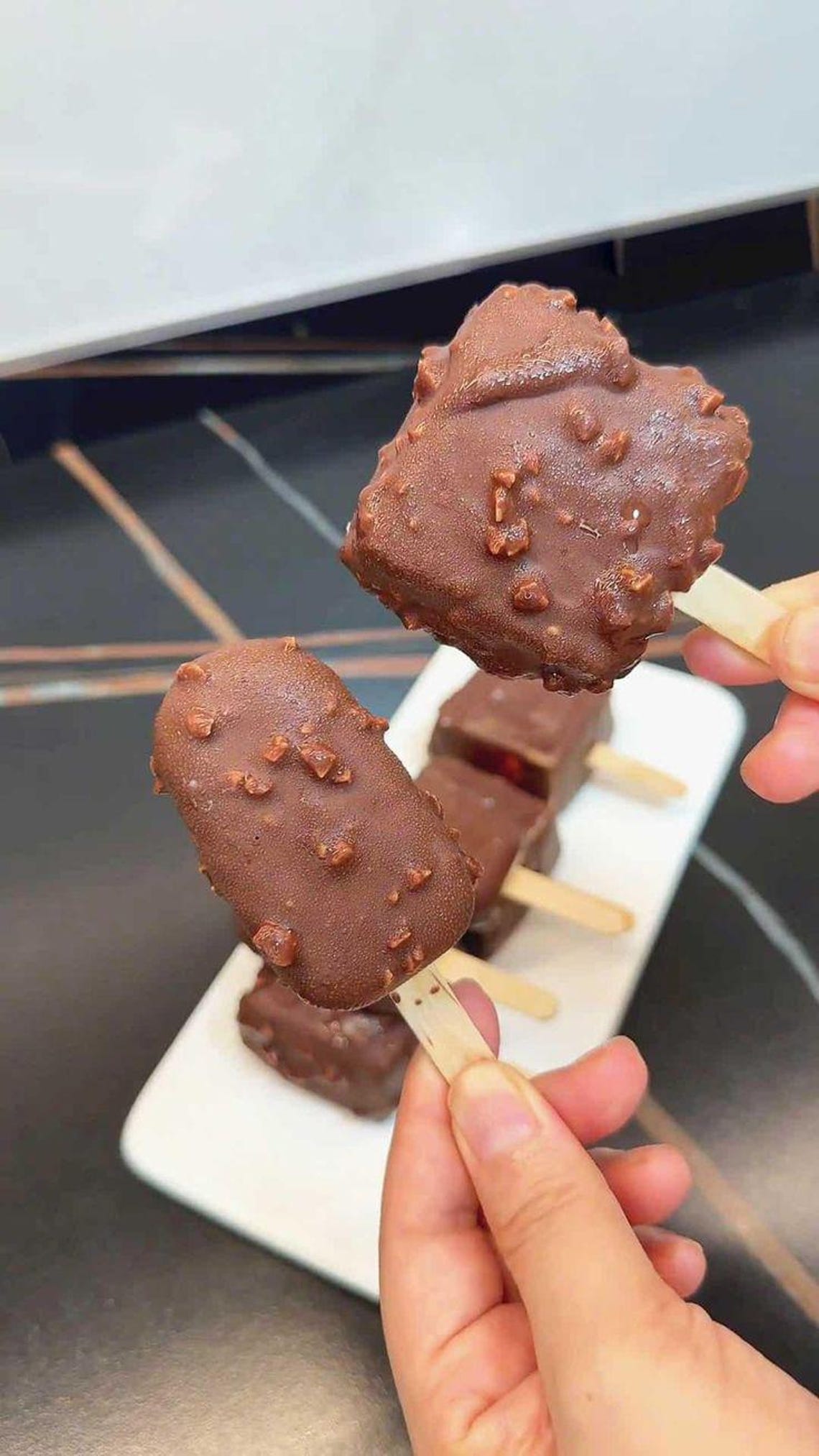 Chocolate Fudge Popsicles Recipe | Creamy Homemade Frozen Treats | Easy ...