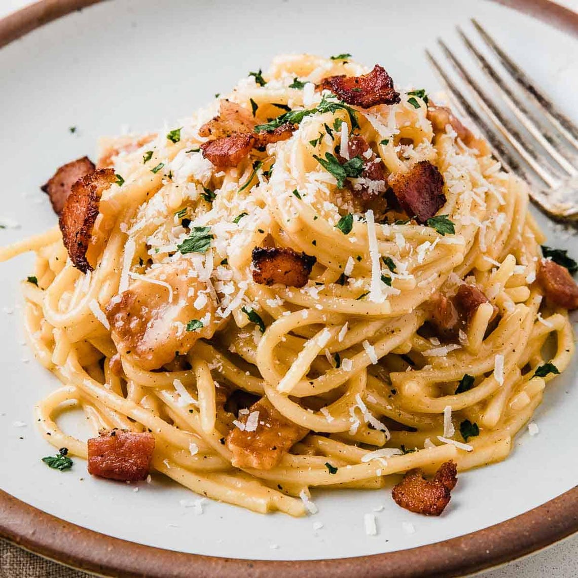 Authentic Spaghetti Carbonara Recipe | Traditional Italian Pasta ...