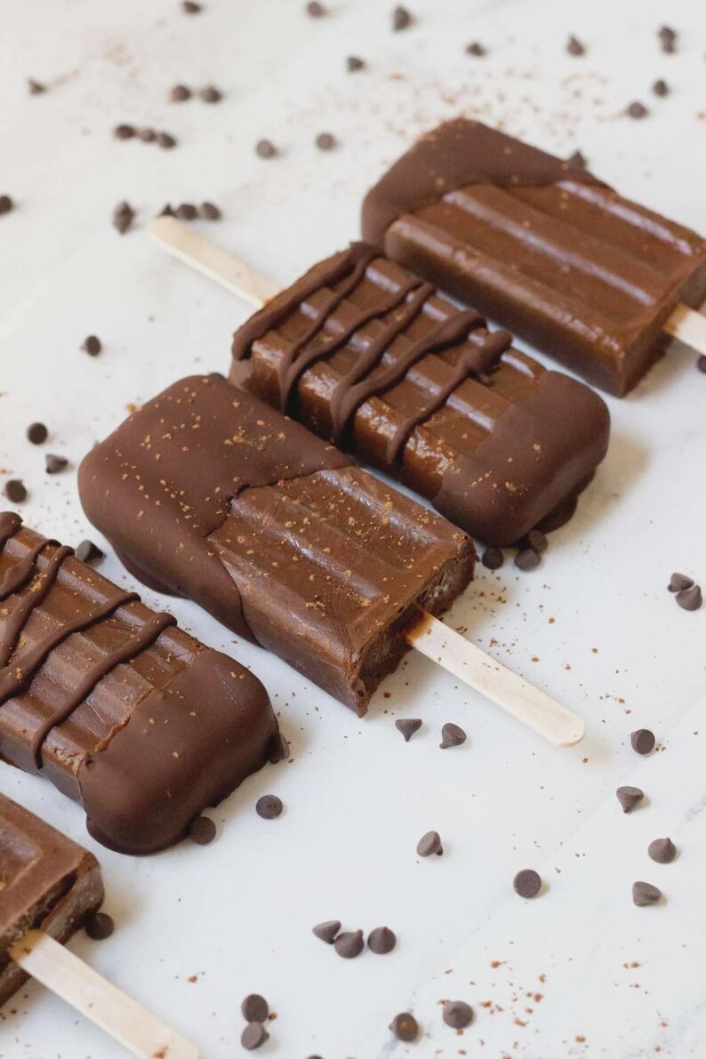 Chocolate Fudge Popsicles Recipe | Creamy Homemade Frozen Treats | Easy ...