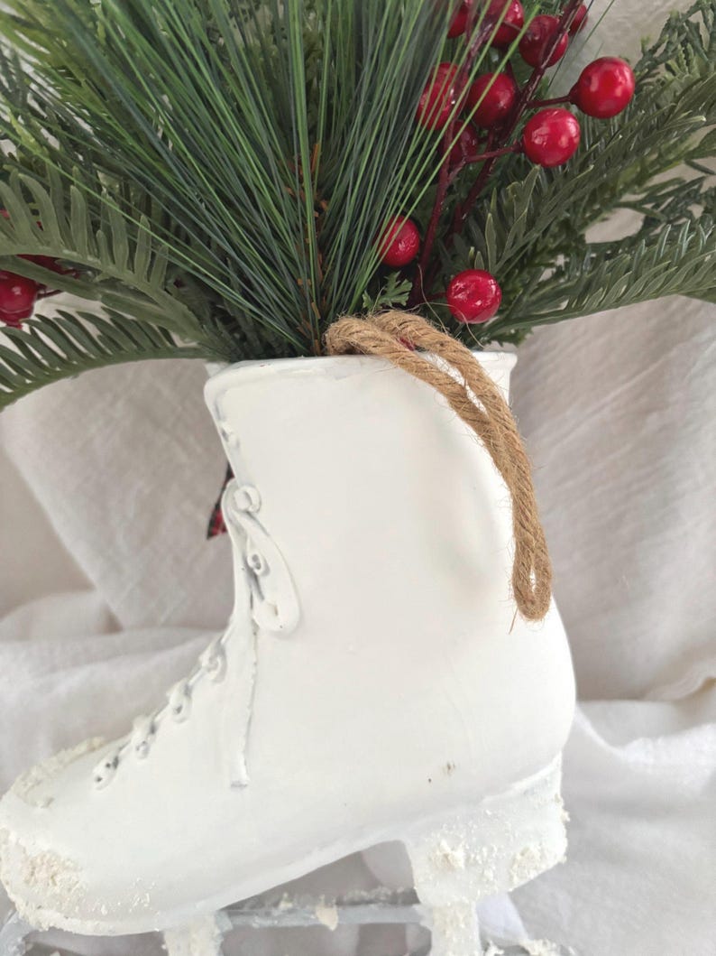 Ice Skate Front Door Decoration, Winter Shabby Cottage Decor - Etsy