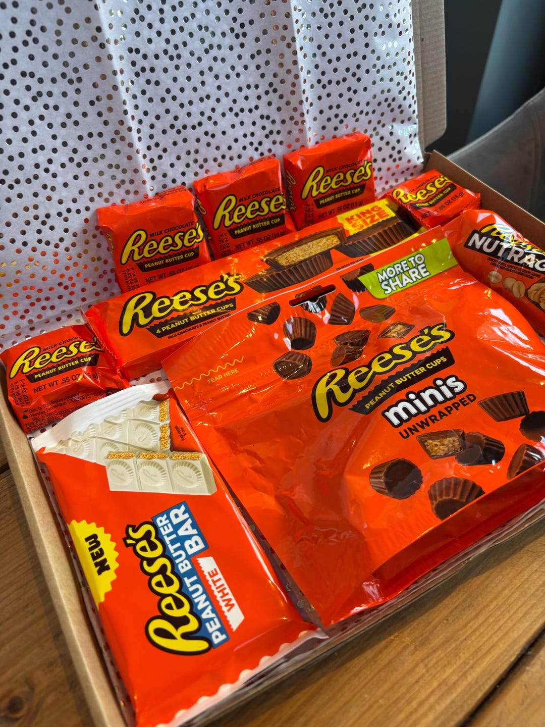 Reese's Treat Box, Personalise Me! A Selection of Reese's Chocolates ...