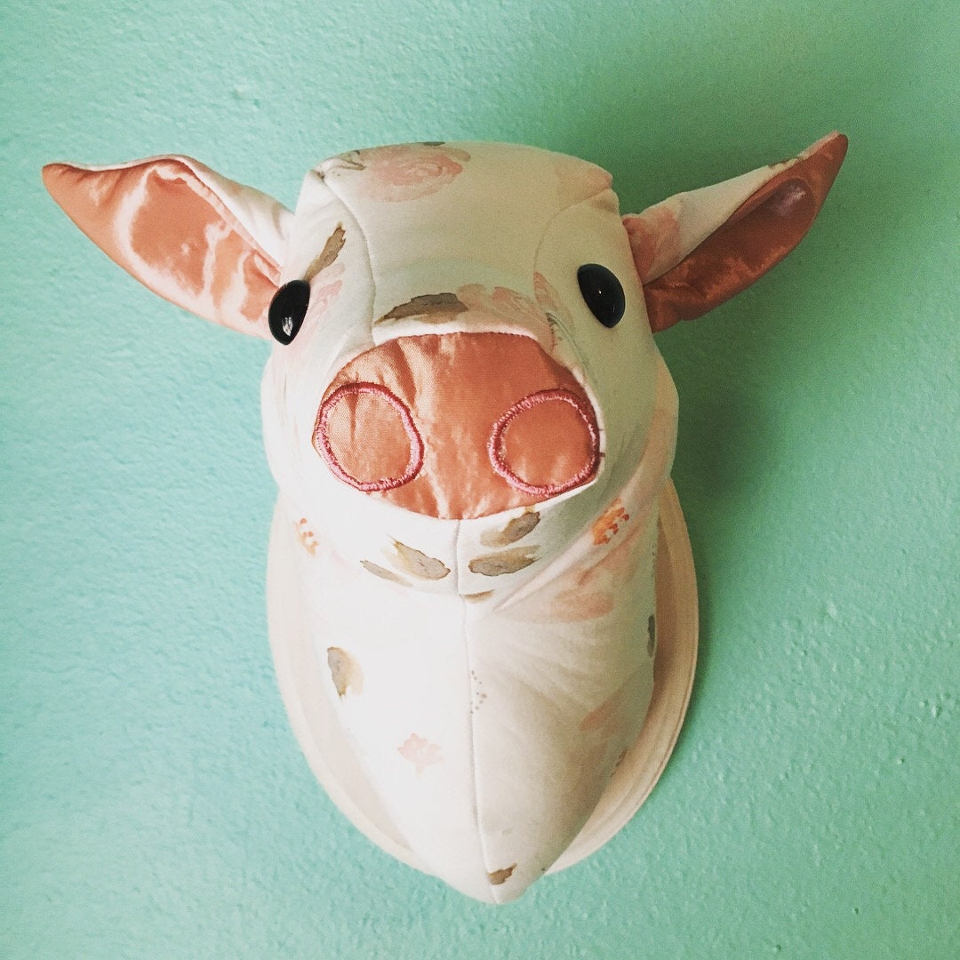 Custom-made, Wall-mounted Stuffed Pig Head, Faux Taxidermy - Etsy UK