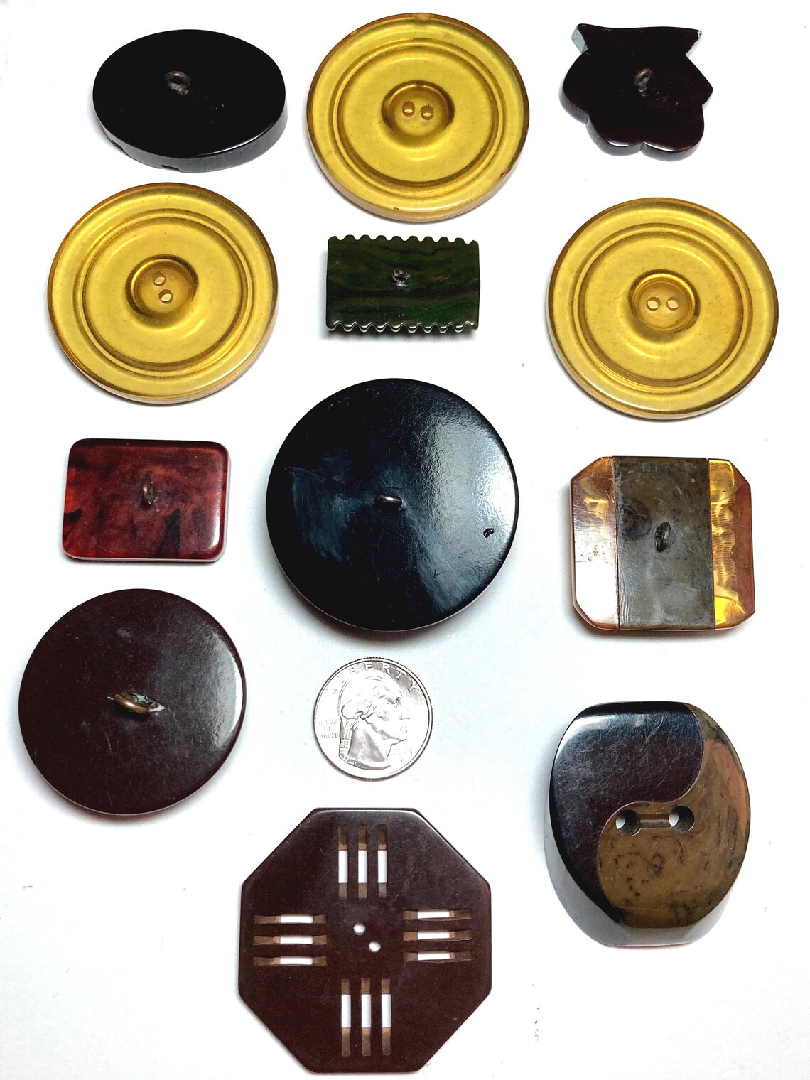 Lot of 12 Large Bakelite Buttons - Etsy