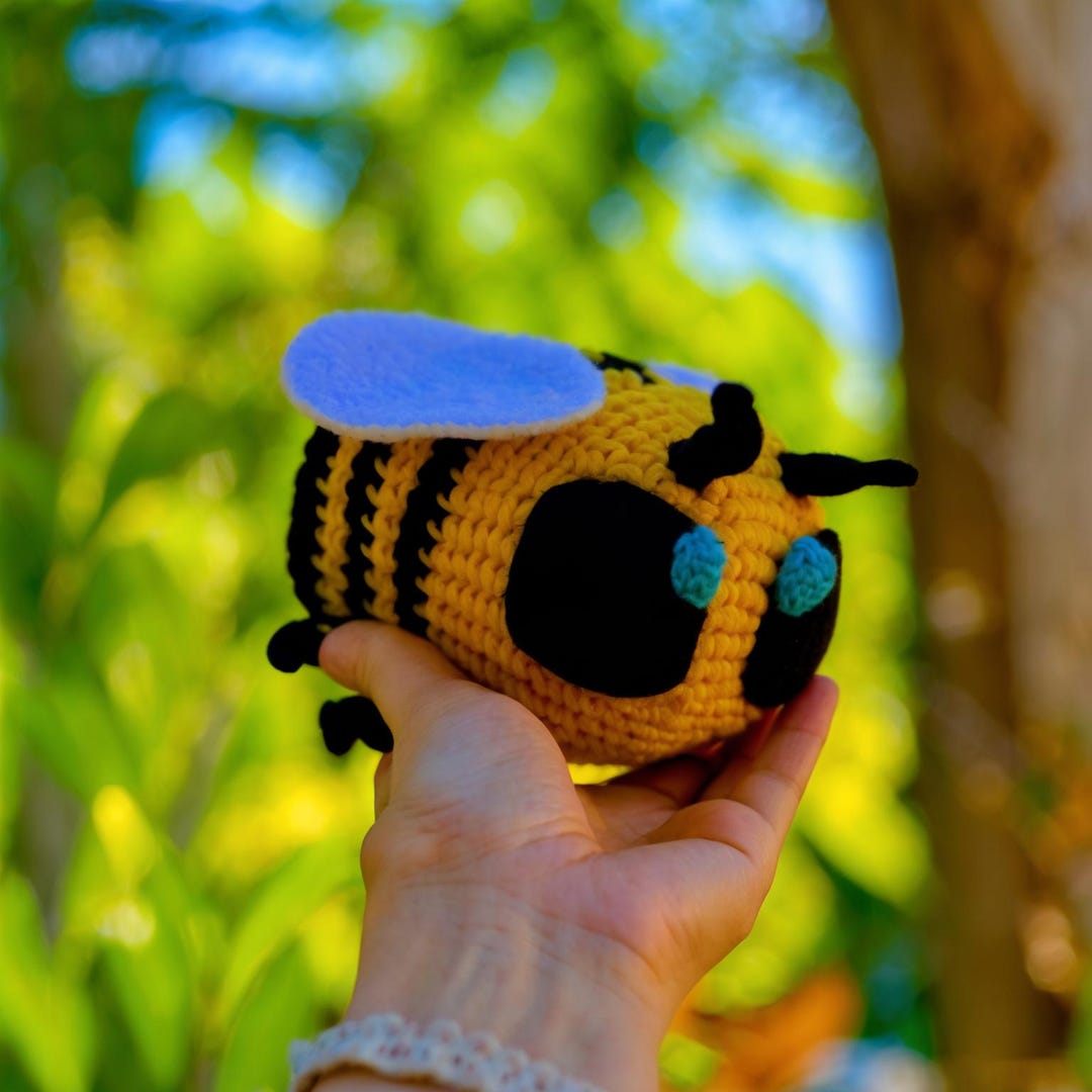 Knitting Pattern – Minecraft Bee Crochet Plush | Amigurumi PDF Tutorial ...