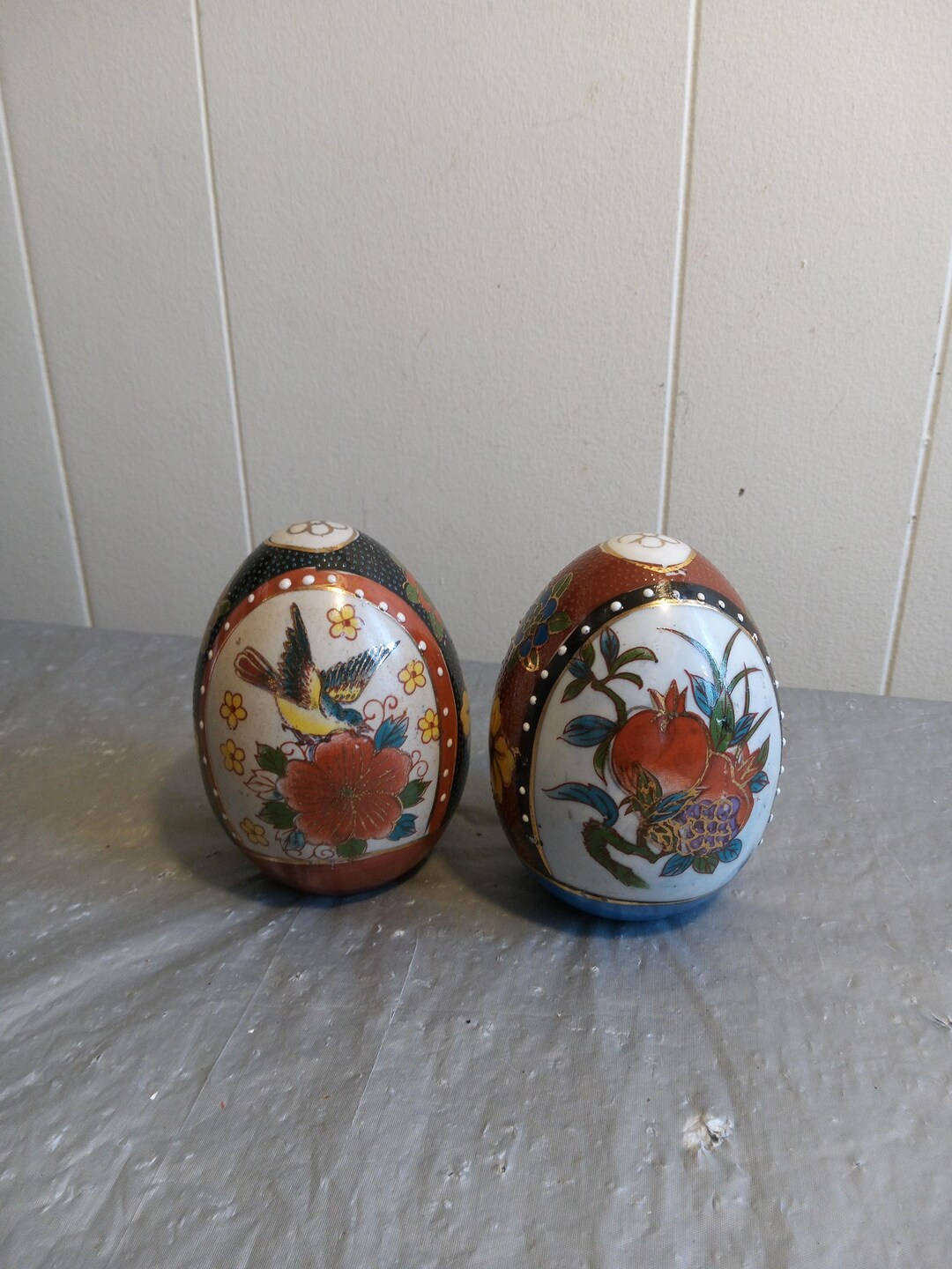 2 Artisan Art Pottery Eggs, Bird Fruit Motif Decorative Egg, Read ...