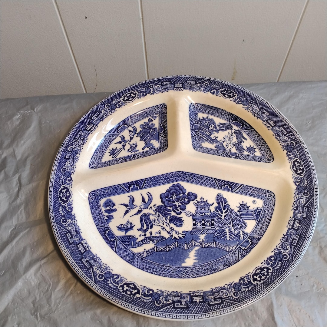10 5/8" Romarco Ware England Blue Willow Divided Dish, Read Description ...