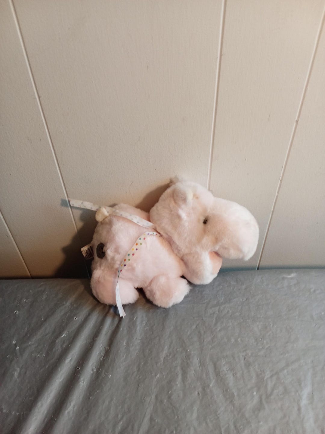 Kindergund Pink Wind up Musical Plush Hippo, You Are My Sunshine Song ...