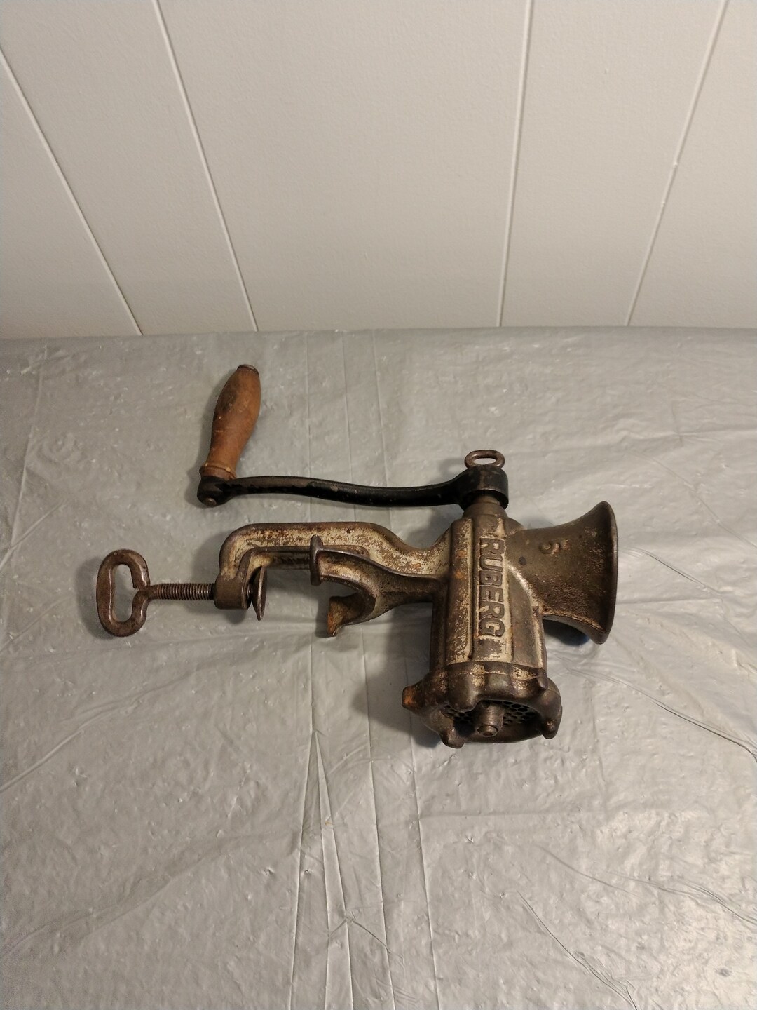 Vintage Ruberg 5 Meat Grinder, Cast Iron Meat Sausage Grinder, Table ...