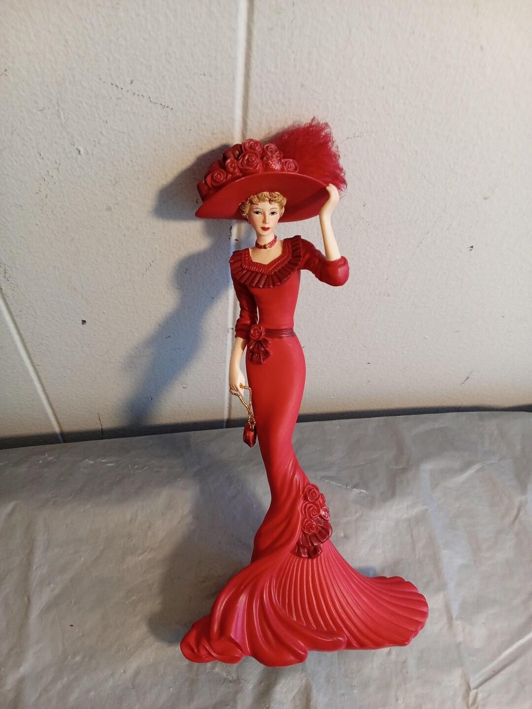 Thomas Kinkade Red at Heart Figurine, Passion for Red Collection, Red Hat Lady - Etsy