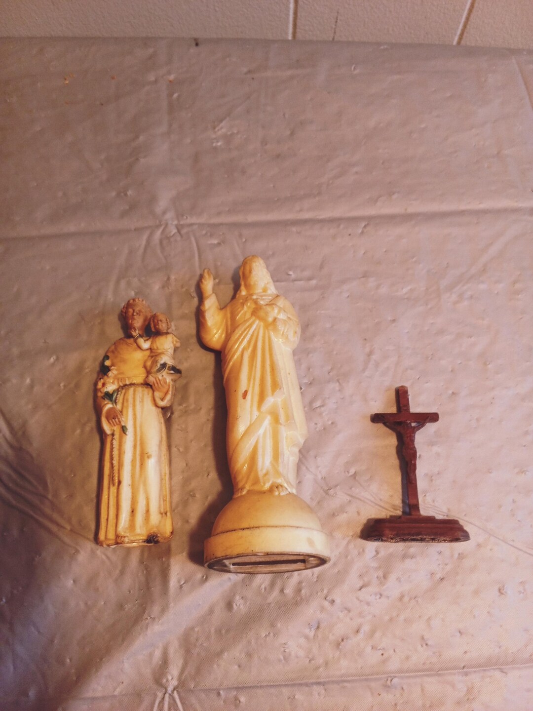 3 Vintage Plastic Religious Figures & Cross Crucifix, Jesus Figure ...