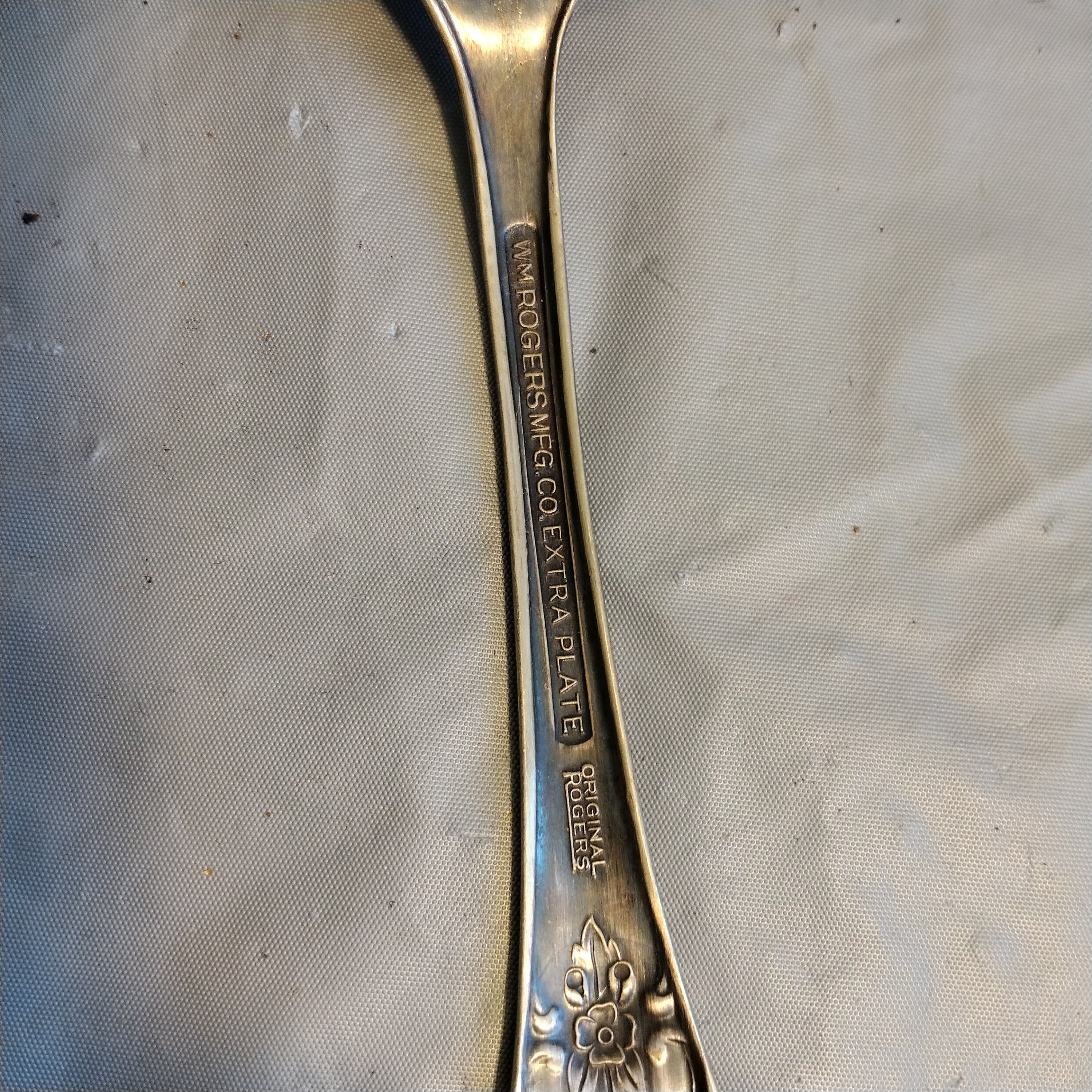 2pc Vintage Wm Rogers Mfg Co Extra Plate Serving Utensils Spoon & Fork ...