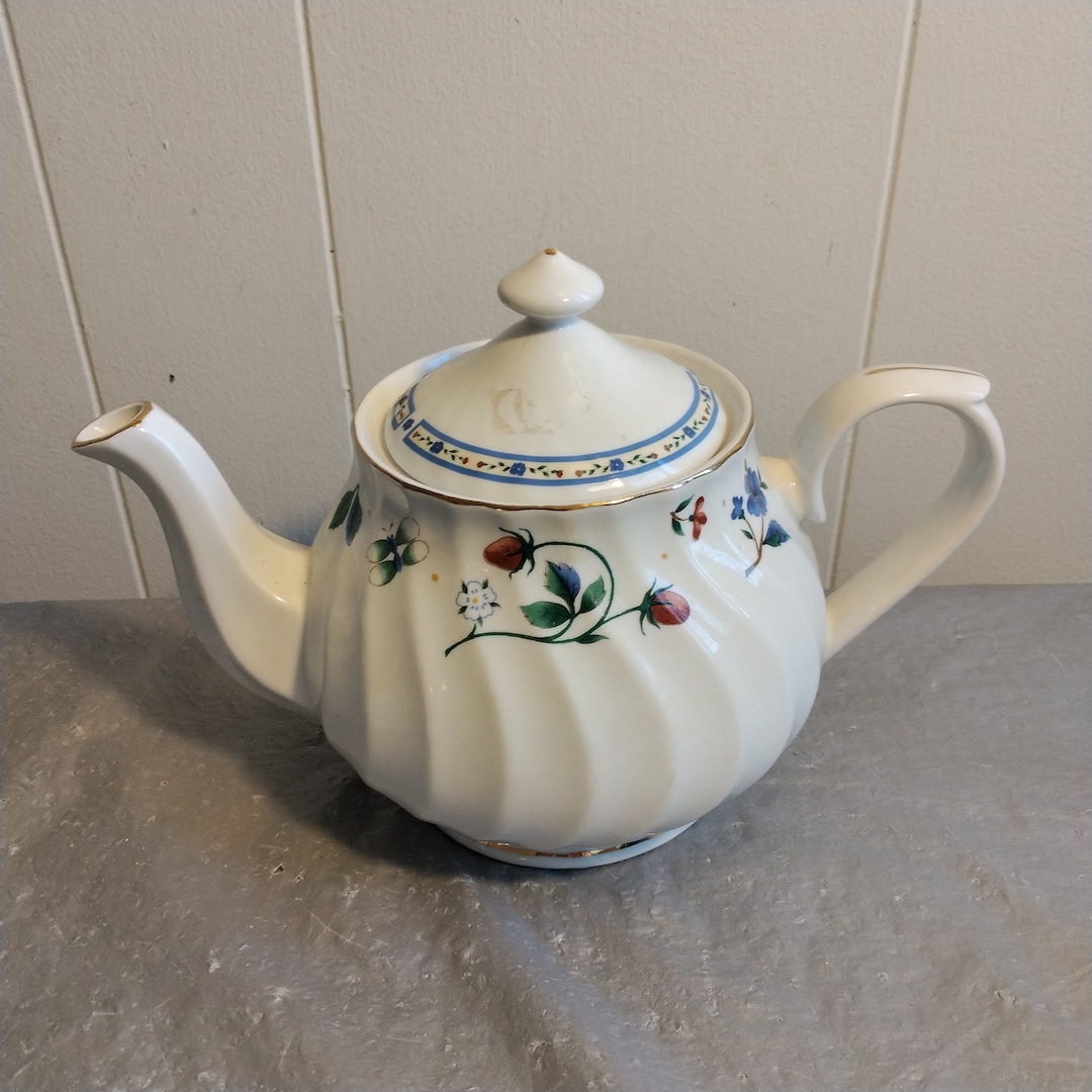 Vintage Truly Tasteful Fine China Teapot Floral Strawberry Insect - Etsy