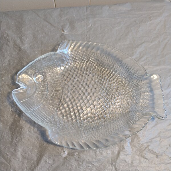 Glass Fish Plates - Etsy