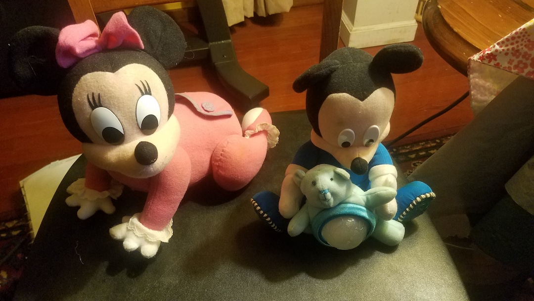 1995 Mattel Disney Crawling Minnie Mouse and 2001 Fisher Price Dream ...