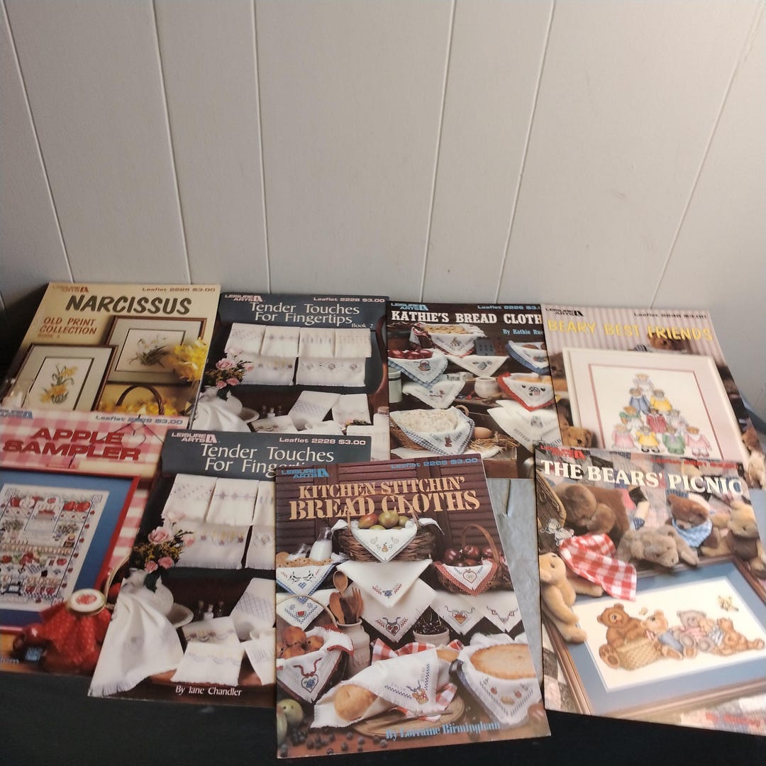 10 Leisure Arts Craft Leaflet Lot, Embroidery Patterns - Etsy