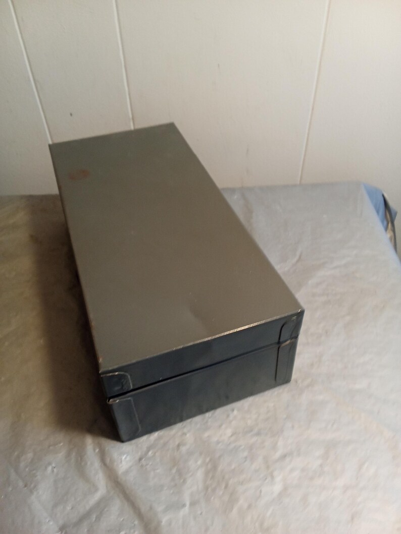 9 7/8 X 4 5/8 X 3 1/4"d Vintage Asco Steelmaster Bond Box With Key ...
