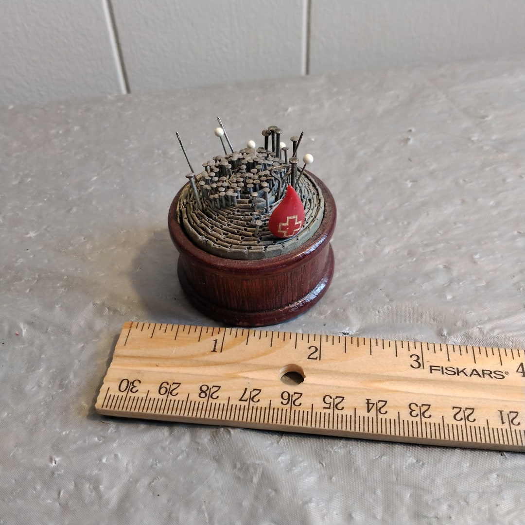 Vintage Oakville Defender Pyramid Pins Pin Cushion - Etsy