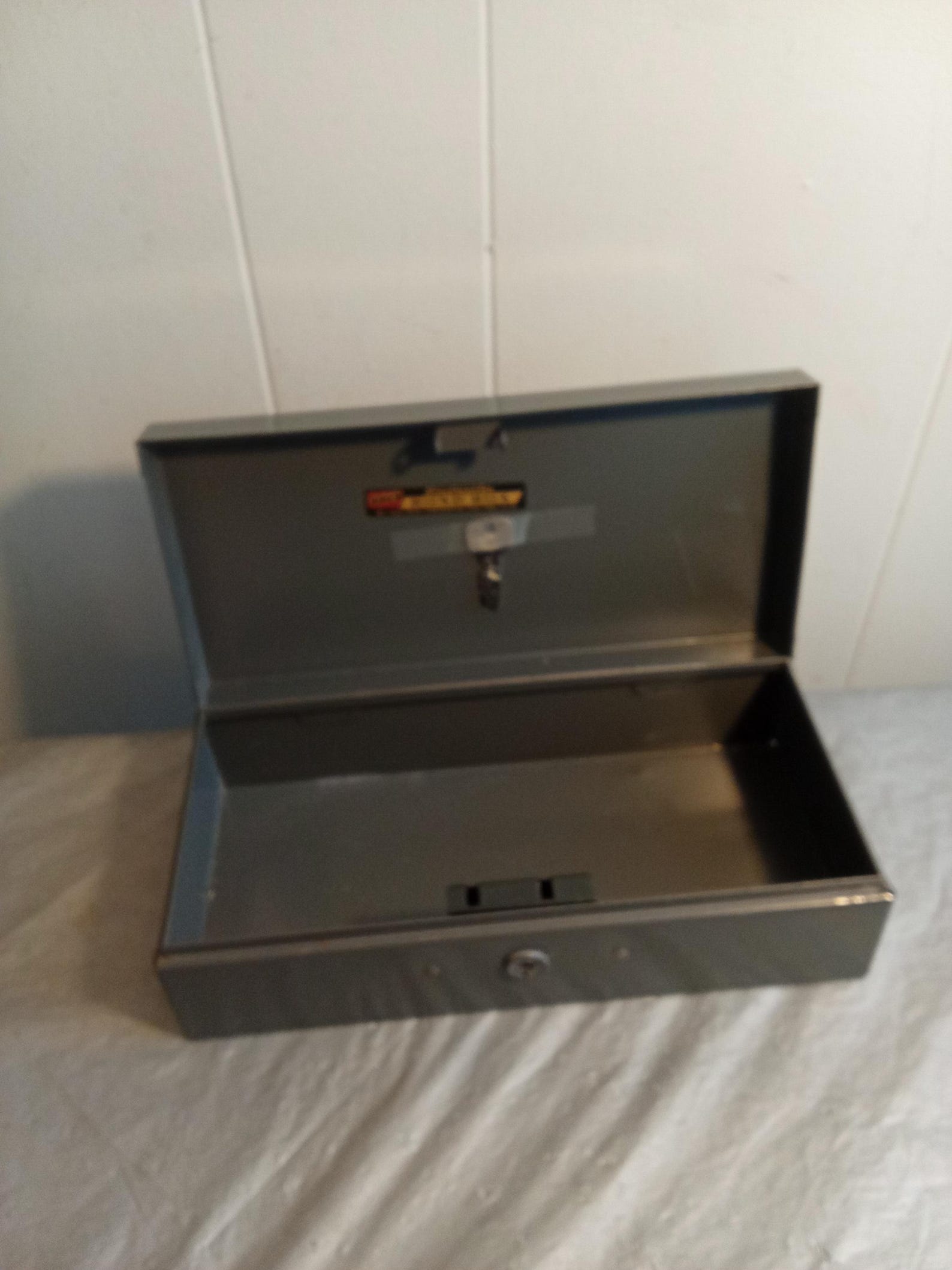 9 7/8 X 4 5/8 X 3 1/4"d Vintage Asco Steelmaster Bond Box With Key ...