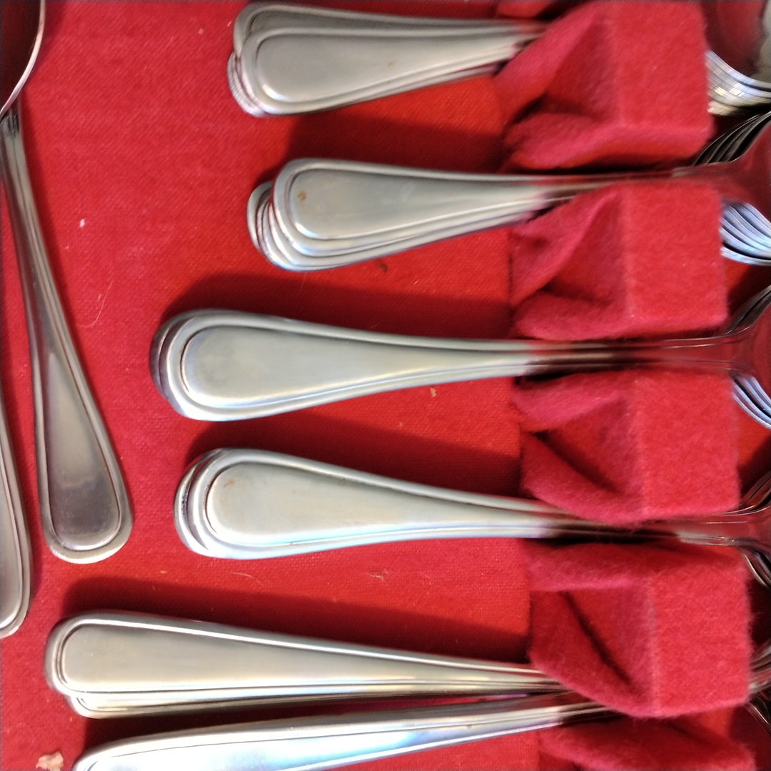 70 Pc Vintage Lifetime Cutlery Silverware Set in Case, Stainless Steel ...