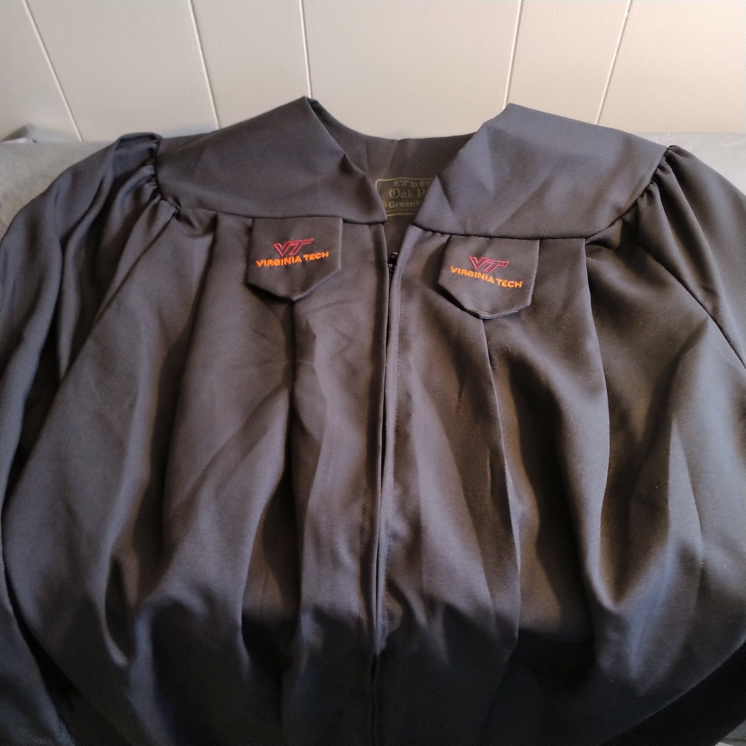 Oak Hall Virginia Tech Graduation Gown, Costume - Etsy