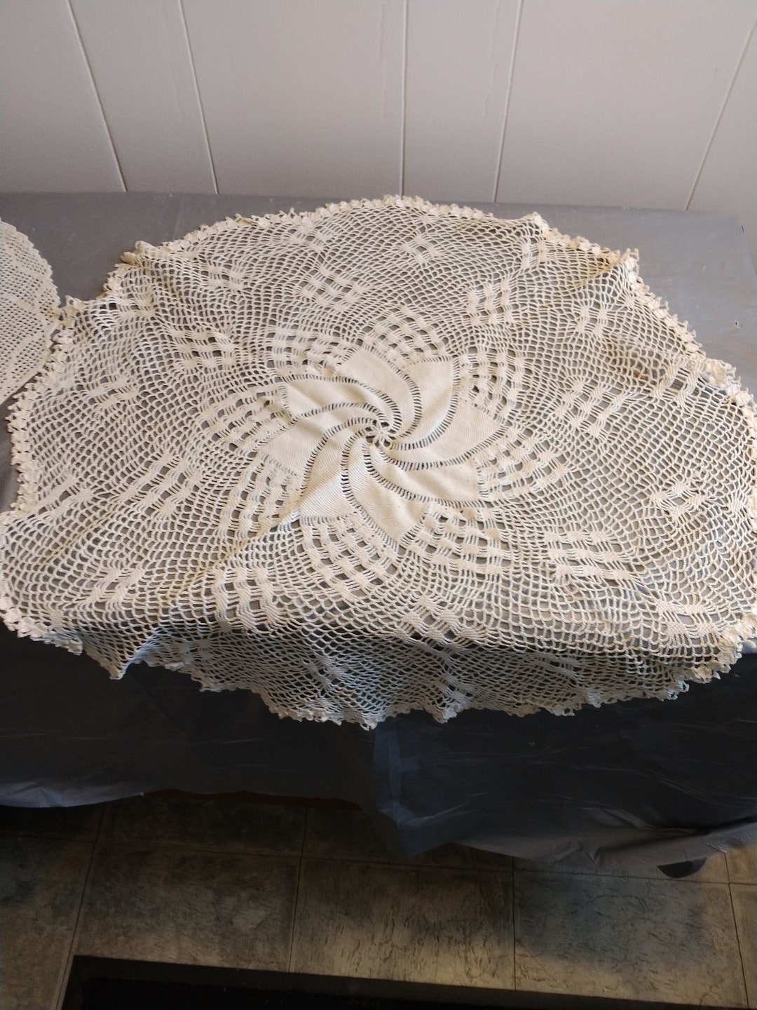 2 Vintage Crochet Doily, Peacock Feather Doily - Etsy