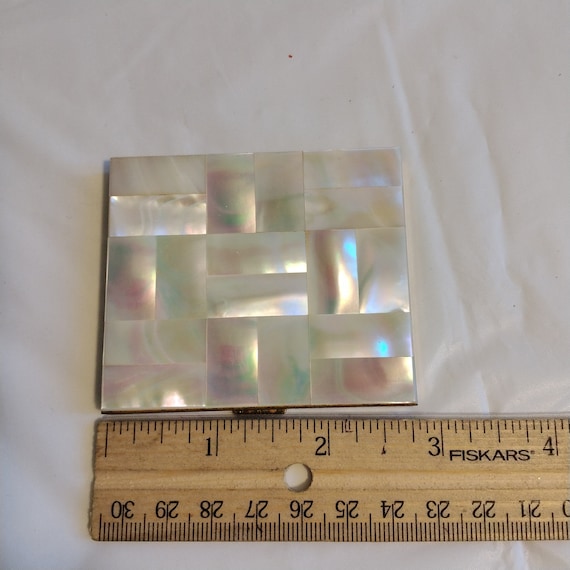 Vintage Sam Fink Mother of Pearl Powder Compact - Gem