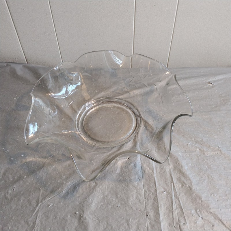 Clear Wavy Glass Bowl - Etsy