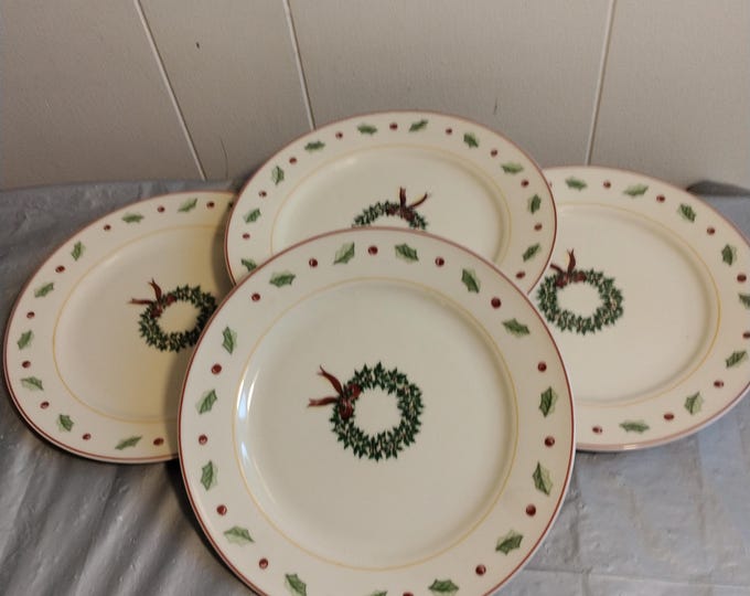 4 MB Merry Brite Christmas Plates 7 1/2", Wreath Holly Berries Plate - Etsy