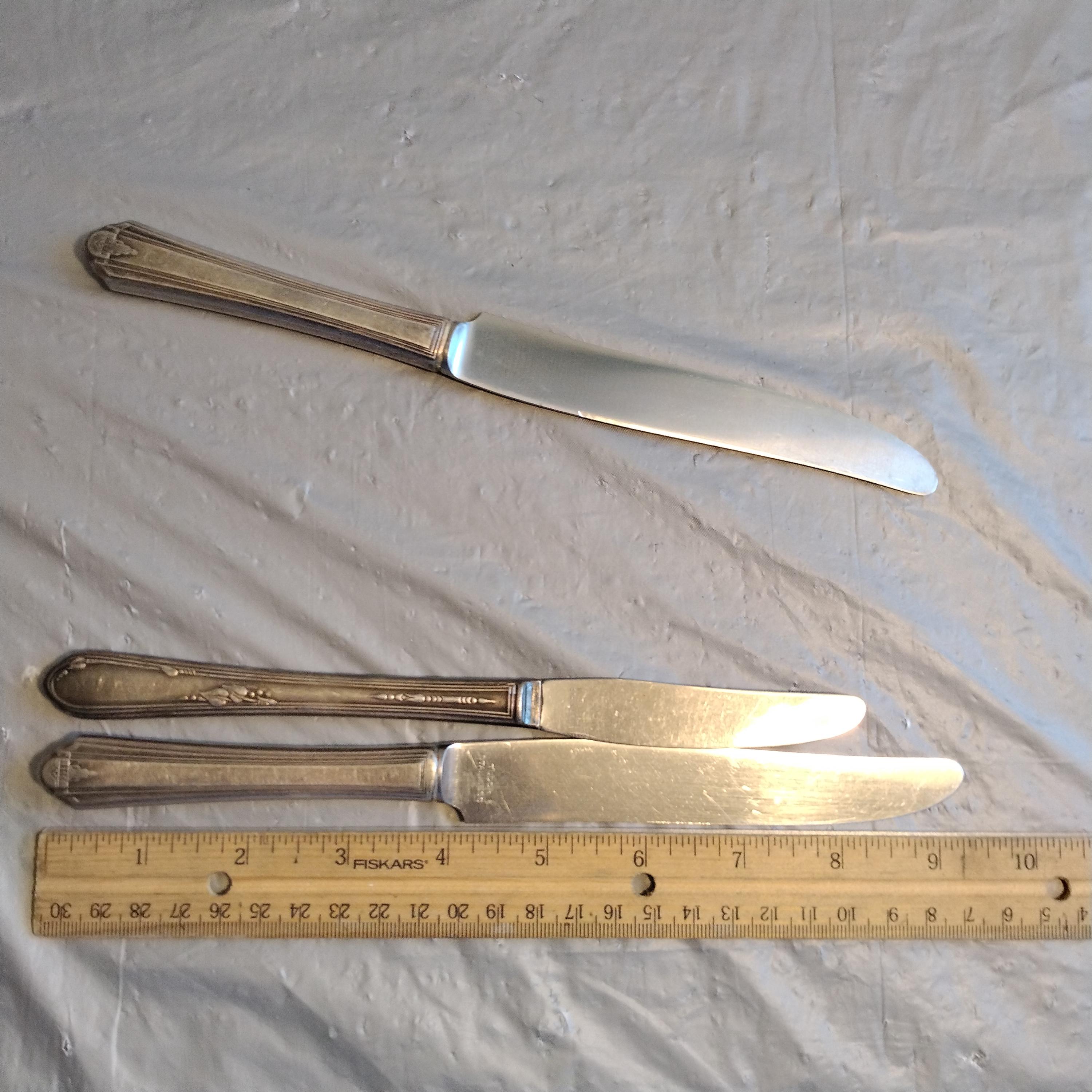 3 Vintage Butter Knives Oneida Community Barbara Glamour Tudor & Wm ...