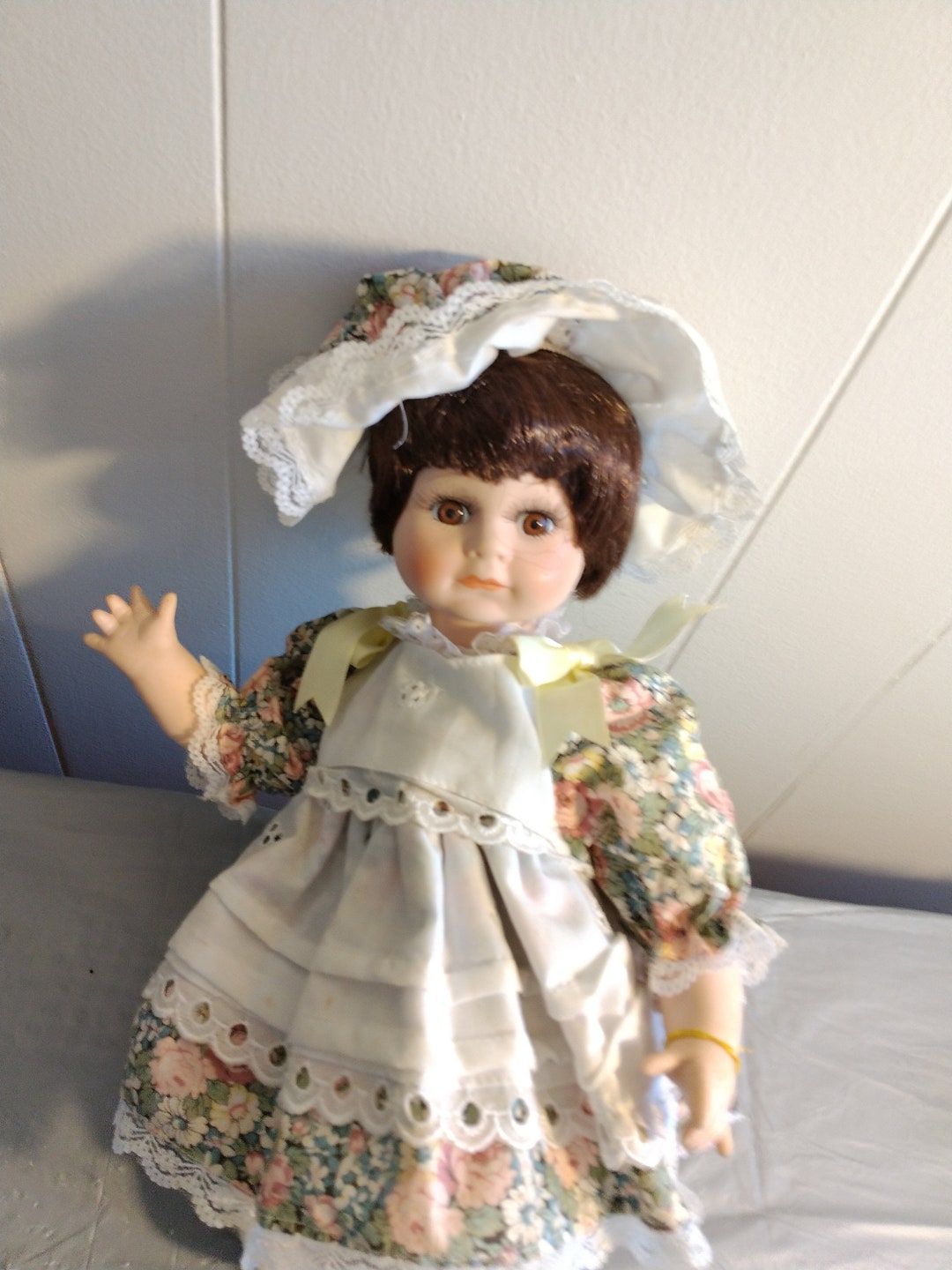 1992 Vintage Brinns Laura Doll, Vintage Porcelain Shelf Sitting Doll - Etsy