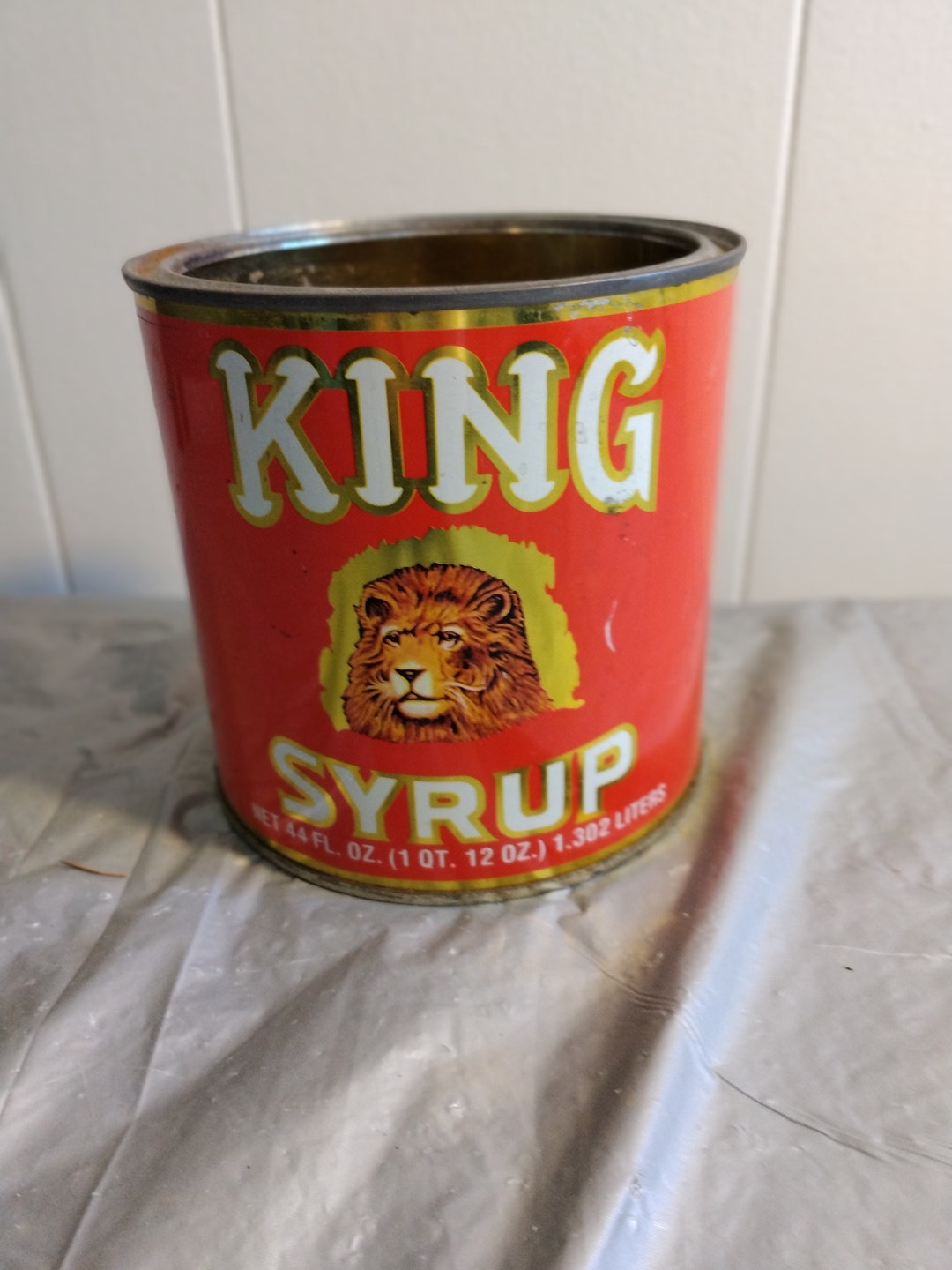 Vintage King Syrup Can, Lion Advertising Tin, Torbitt & Castleman Tin ...