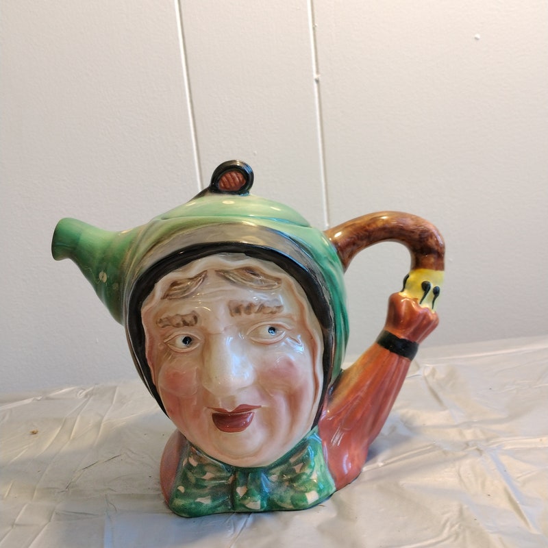 Old Lady Teapot - Etsy
