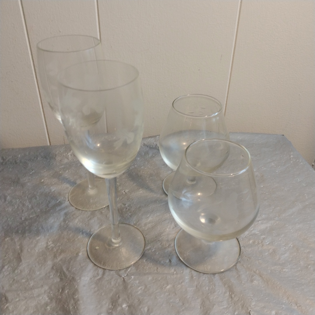 4 Vintage Etched Stemmed Glasses, 2 Grape Leaf Wine Glasses, 2 Brandy Snifters - Etsy