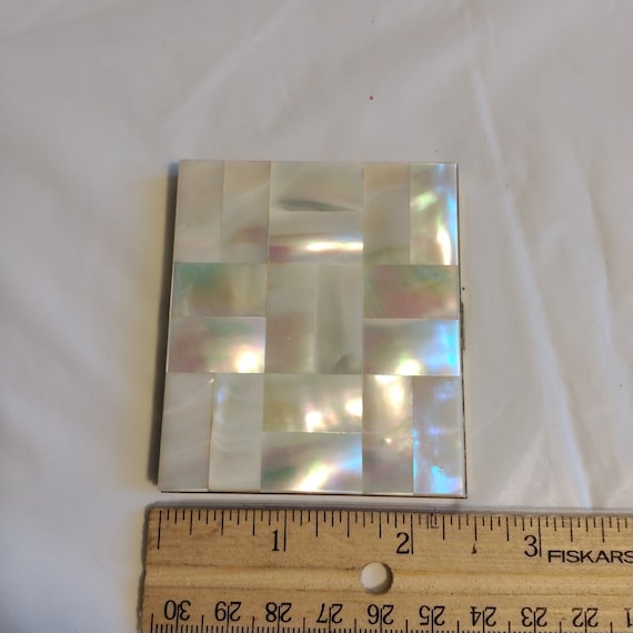 Vintage Sam Fink Mother of Pearl Powder Compact - Gem