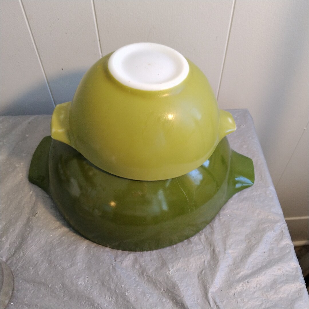 2 Vintage Green Pyrex Cinderella Mixing Bowls - Etsy