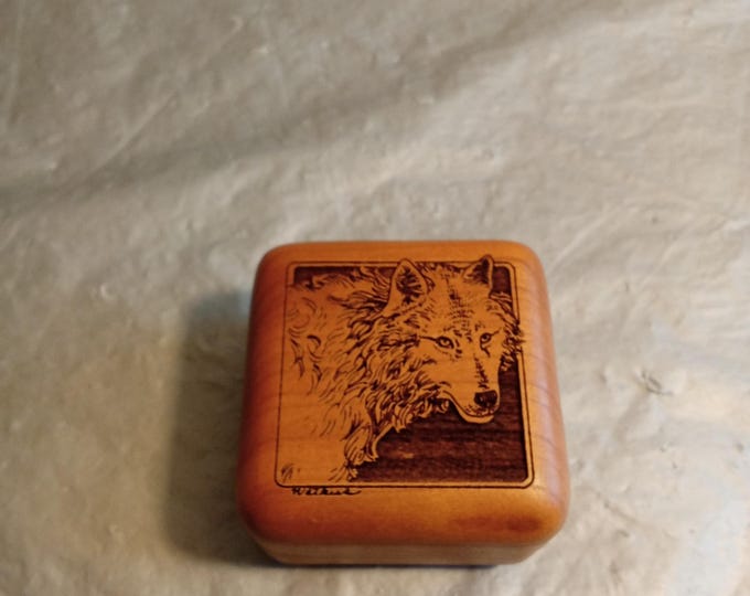 2 3/8" 90s Wood Carved Timber Wolf Storage Box - Etsy