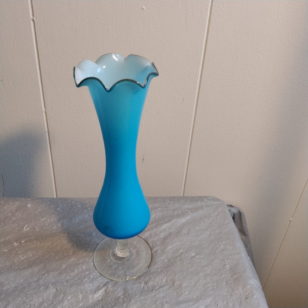 8 Vintage Hand Blown Clear & Blue Vase - Etsy 8 Vintage Hand Blown Clear & Blue Vase - Etsy