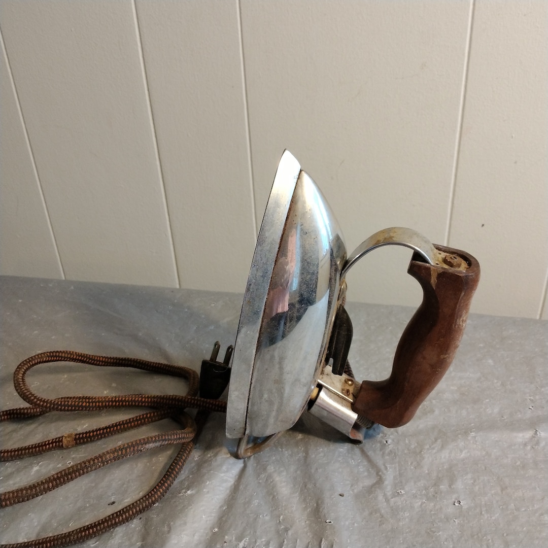 Antique Proctor Spectra Automatic Iron With Wood Handle - Etsy