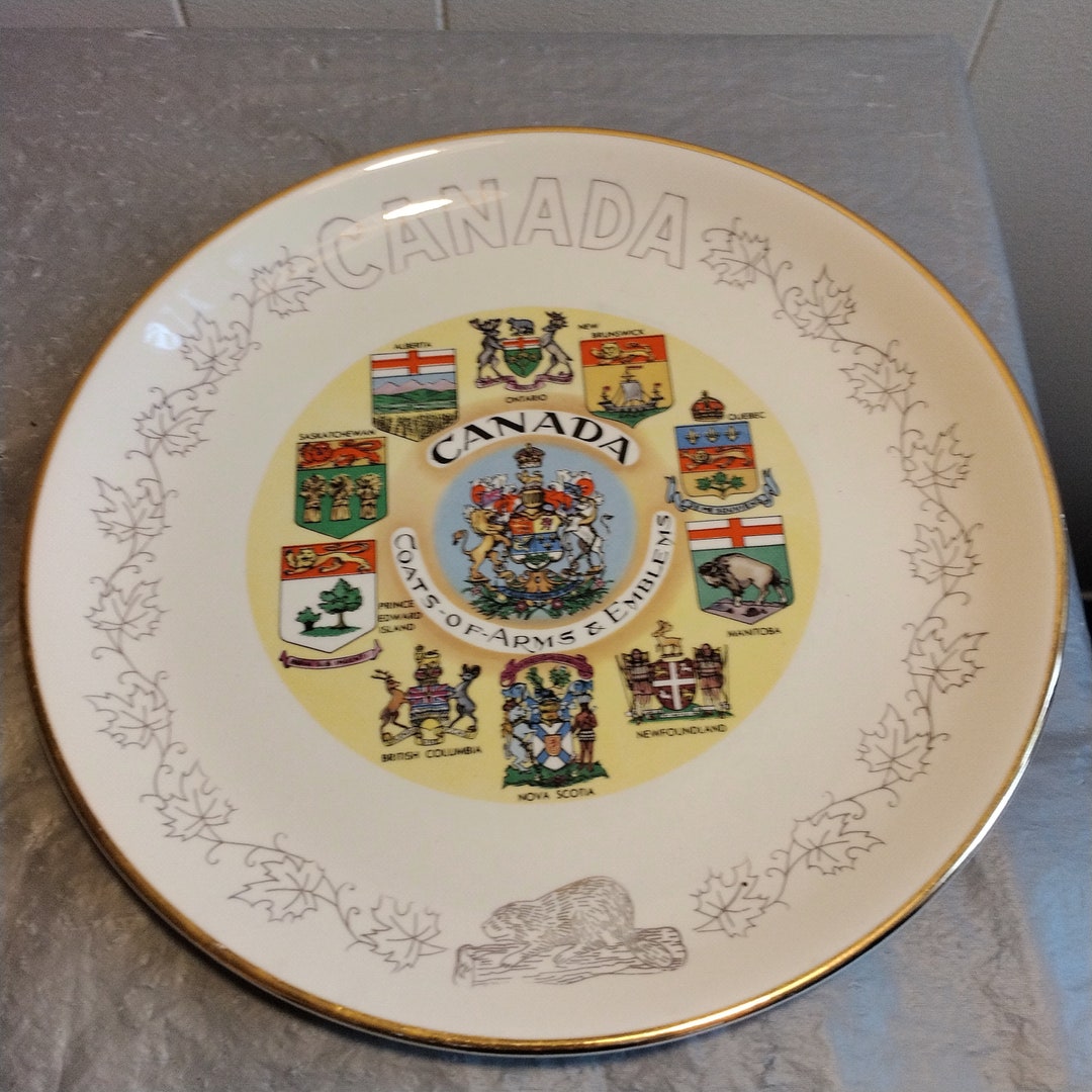 Vintage 22K Gold Canada Souvenir Plate, Canada Coat of Arms - Etsy