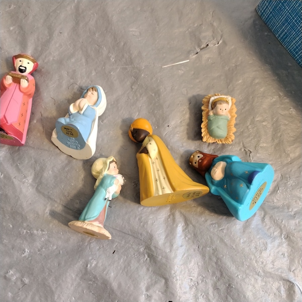 Mini Jesus Figurine - Etsy