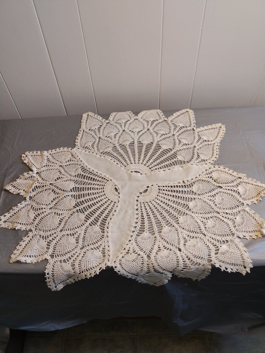 25" Vintage Crochet Doily, Peacock Feather Doily - Etsy