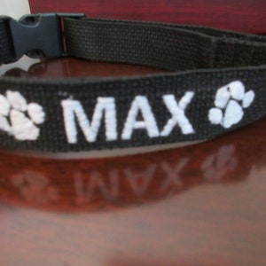 Personalized Embroidered Dog Collar: Custom Name & Phone Number - Etsy