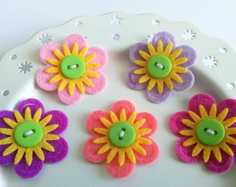 Felt flower button | Etsy